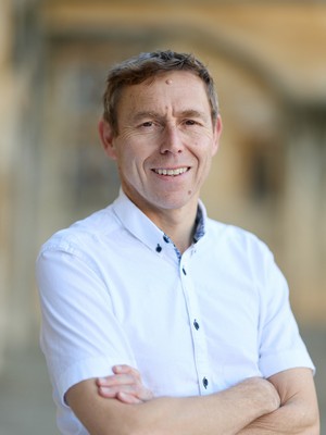 Professor Stephen Smartt FRS CBE MRIA | Christ Church, University of Oxford